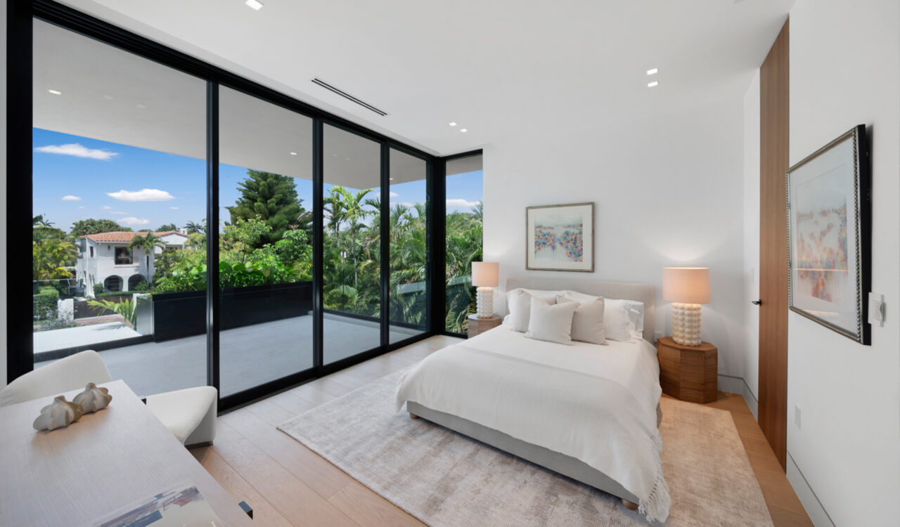 Pine Tree Interior By SDH Studio Architecture + Design